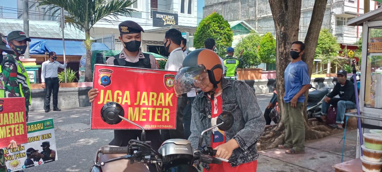 Warga Tak Gunakan Masker di Taman, Disanksi Push Up | Metro Kalsel Warga Tak Gunakan Masker di Taman, Disanksi Push Up | Metro Kalsel