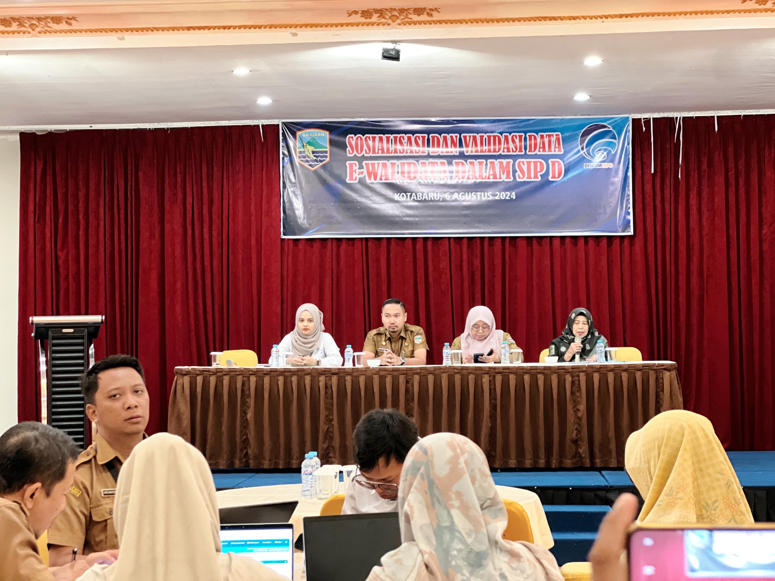 Wujudkan Data Akurat, Diskominfo Kotabaru Gelar Sosialisasi dan Validasi Data E-Walidata dalam ...